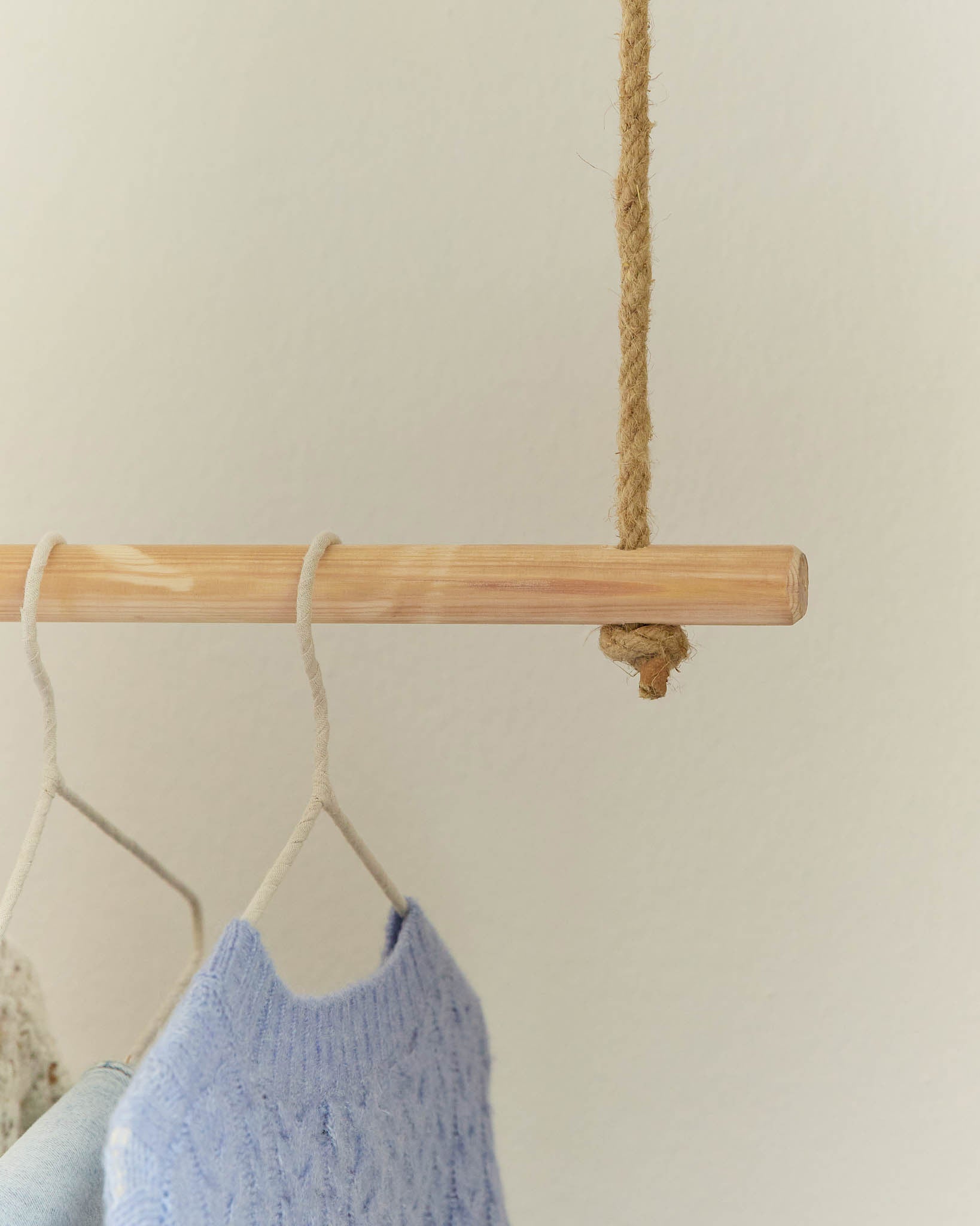 Izal-Garderobe – HANNUN